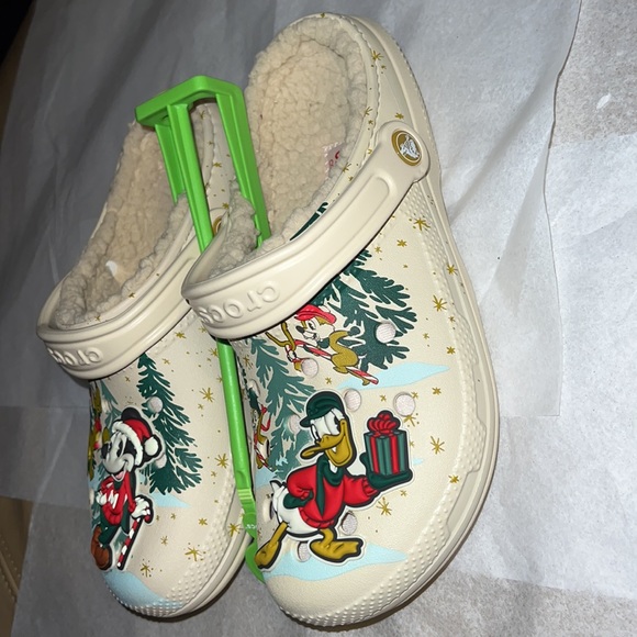 Disney | Shoes | Unisex Mickey Mouse And Friends Holiday Clogs For ...